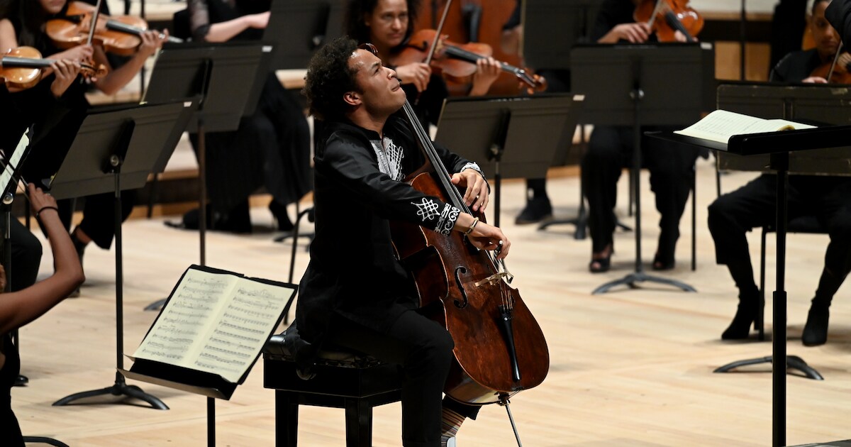 Beroemde cellist moet concert annuleren omdat Air Canada zijn ...