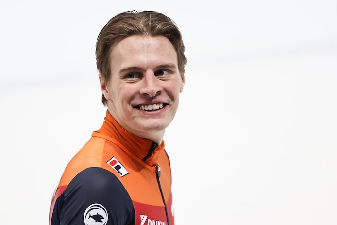 Jens van ’t Wout steelt show met vier plakken op EK shorttrack: ‘Ik ...