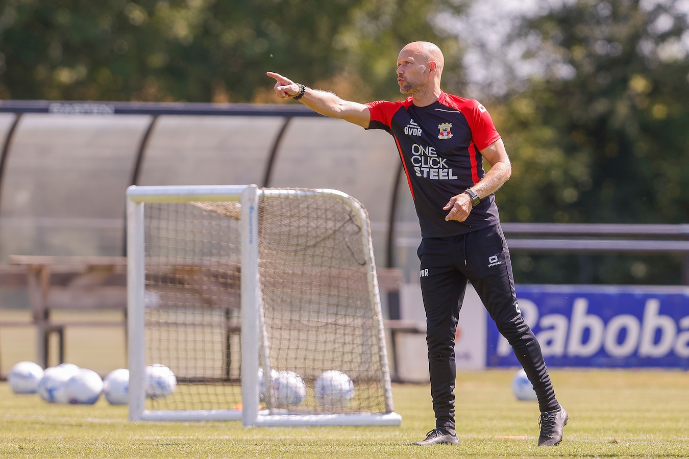 PEC Zwolle heeft nieuwe assistent-trainer in het vizier | Foto | AD.nl