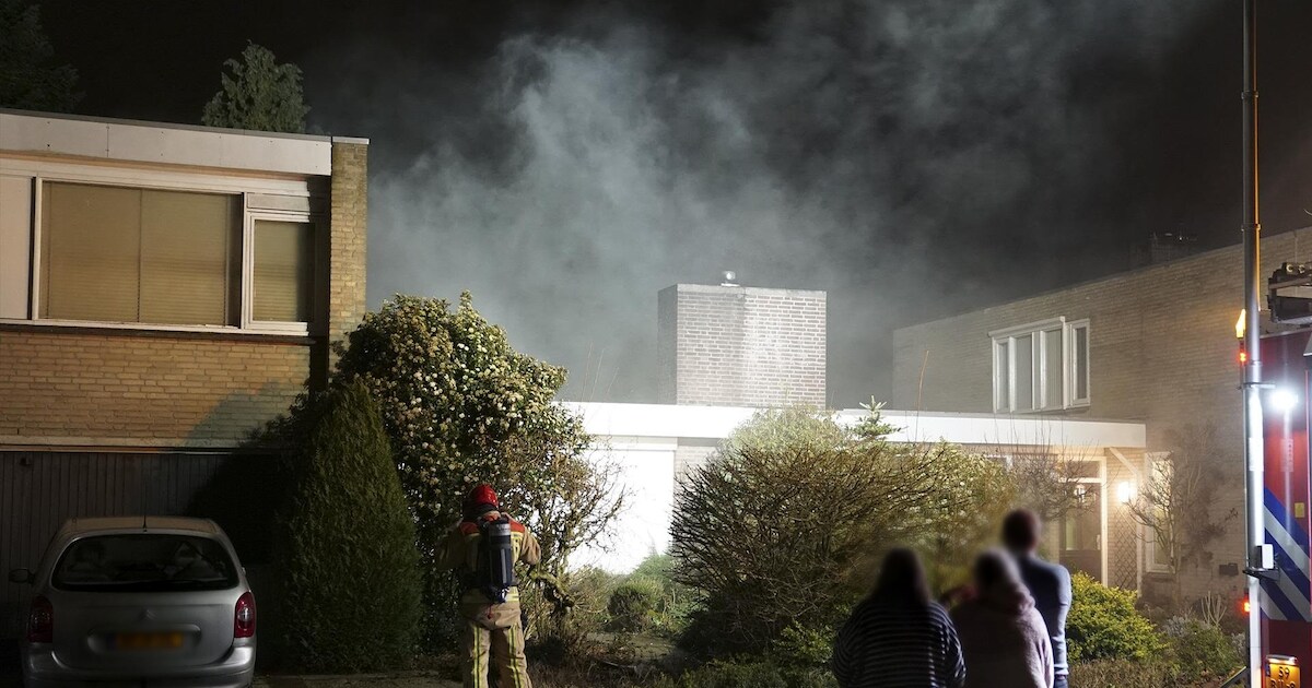 Pan vat vlam in de keuken: brand met veel rook in Aalst | Waalre | AD.nl