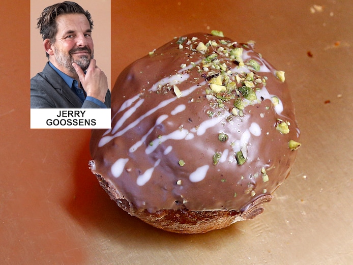 De Dubai-bol doet Jerry denken aan Gordon (en die heeft hij liever niet ...