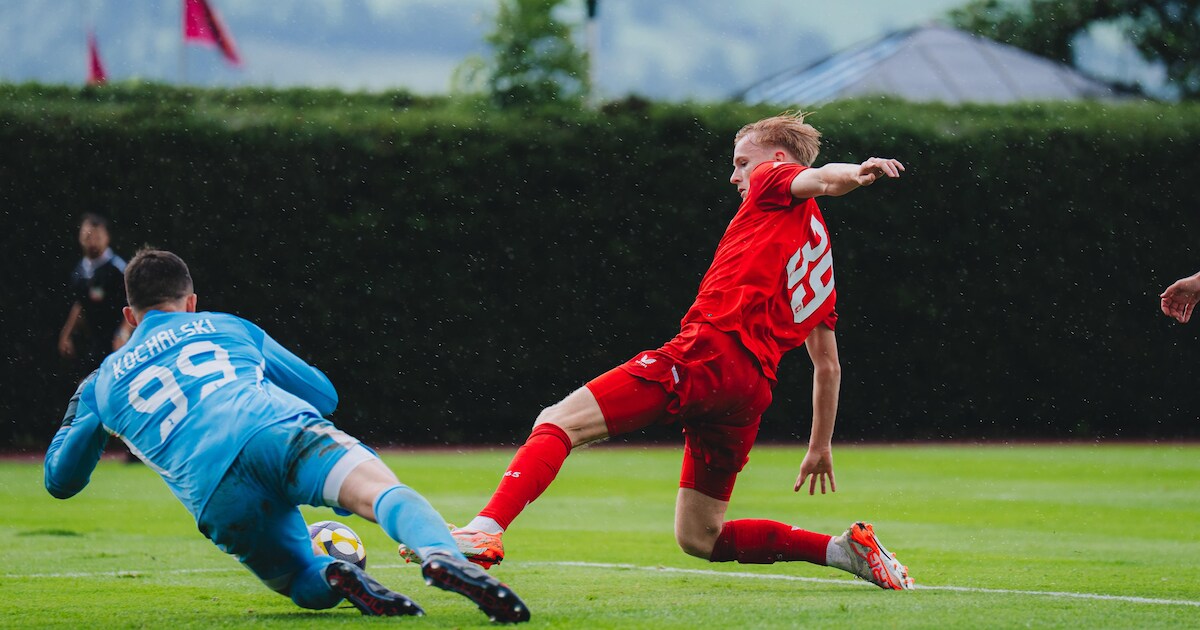 FC Twente is zaterdagavond terug in Nederland. Precies op tijd voor de ...