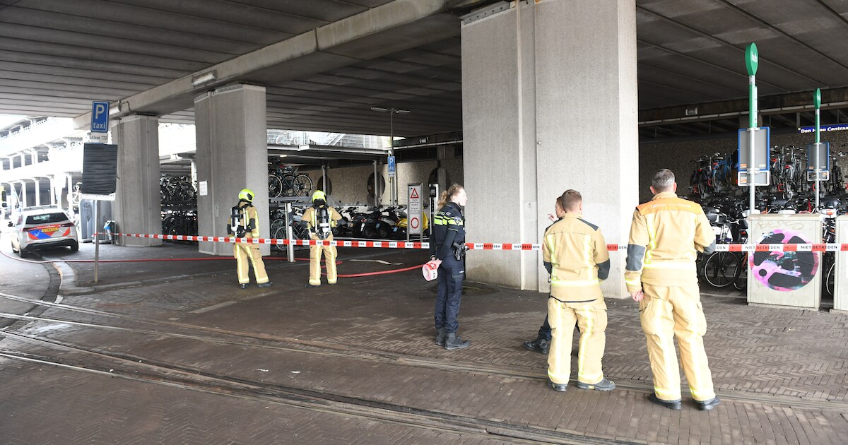 Fietsenstalling naast Den Haag centraal afgezet vanwege mogelijk gaslek | 112 nieuws Den Haag ...