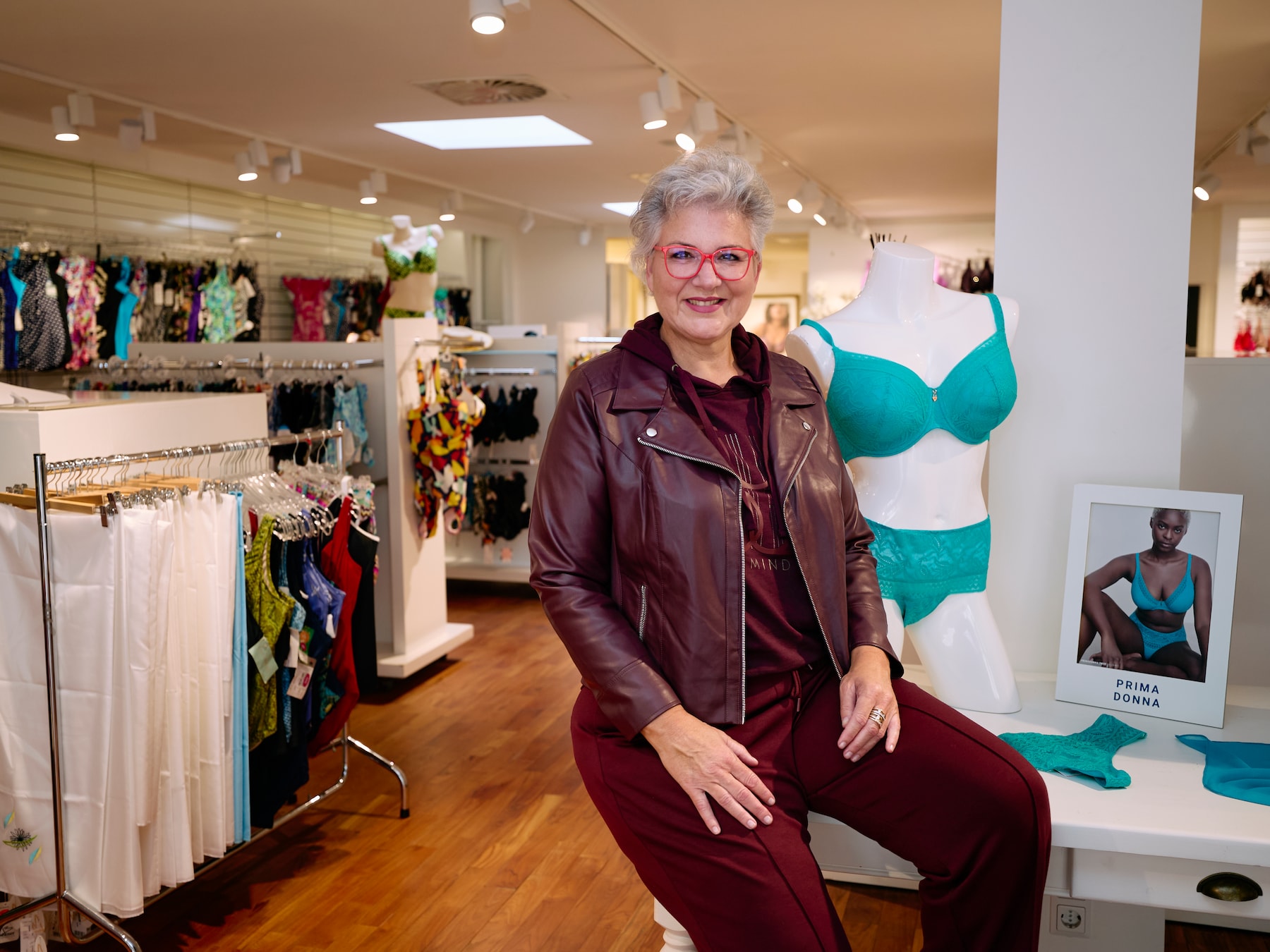 Overleden man aangetroffen in auto bij Eindhoven Airport | Eindhoven ...