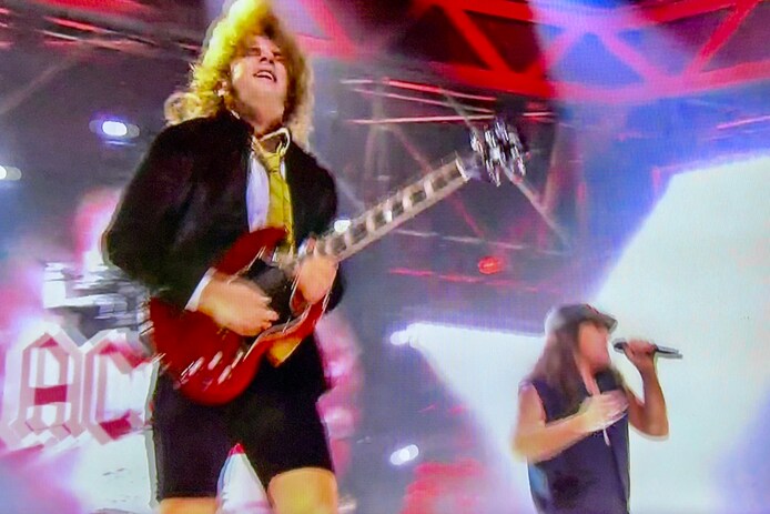 Erwin (29) raast over het podium in tv-show: ‘Het is mijn passie’ | Steenwijkerland | AD.nl