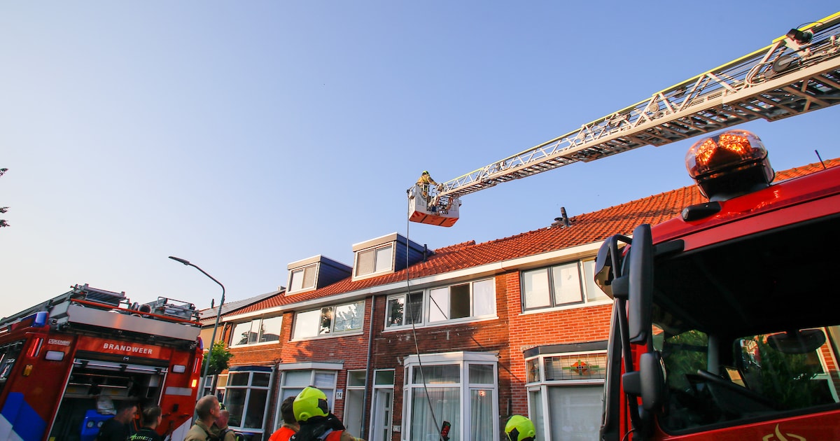 Brand op zolderkamer in woning Oud-Krispijn | 112 nieuws Dordrecht | AD.nl