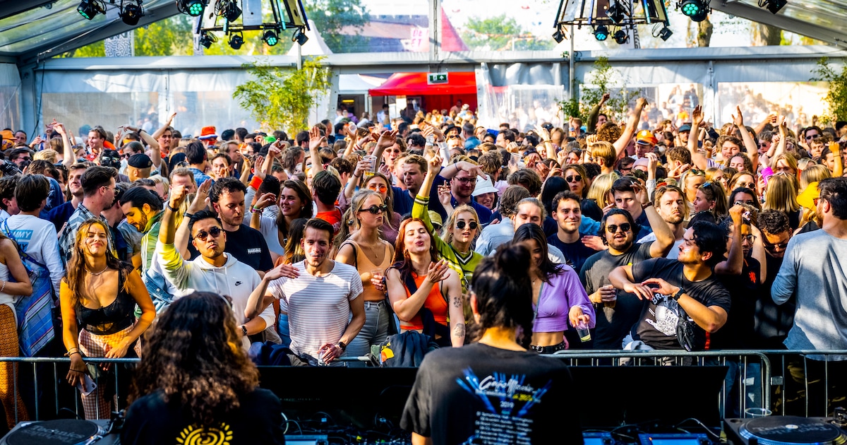 Omwonenden van Rotterdams park zijn overlast van festivals zat: ‘Ze pissen in singel en poepen ...