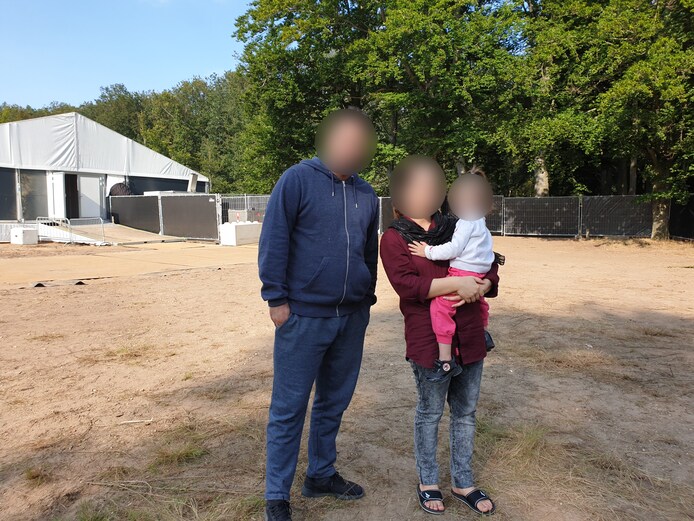 Eraj ontsnapte ternauwernood aan de taliban, zijn familie bleef achter ...