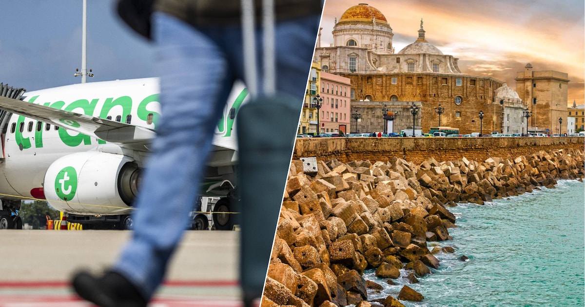 Vriendengroep ziet Transavia-reis naar Spanje vlak voor vertrek in rook ...