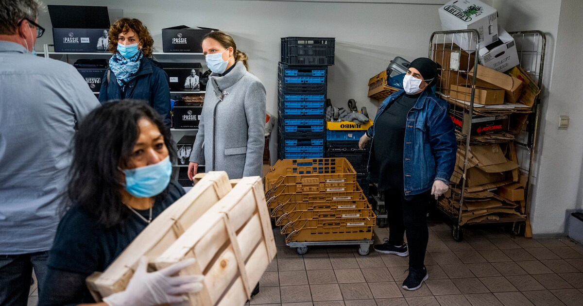 Weggeefwinkel Yess Zorgt Dat Niemand In De Wijk Honger Heeft En Carola