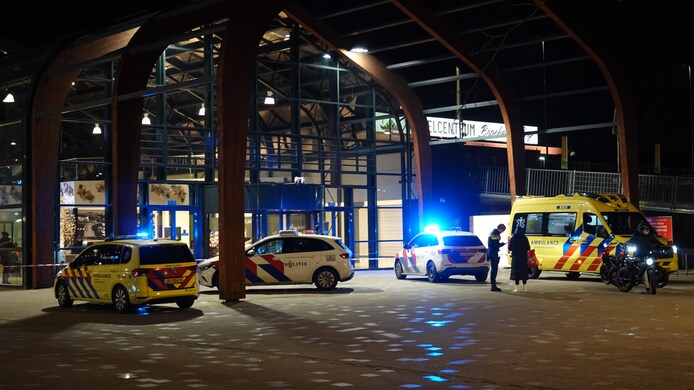 Meerdere personen mishandeld in winkelcentrum in Broek op Langedijk ...