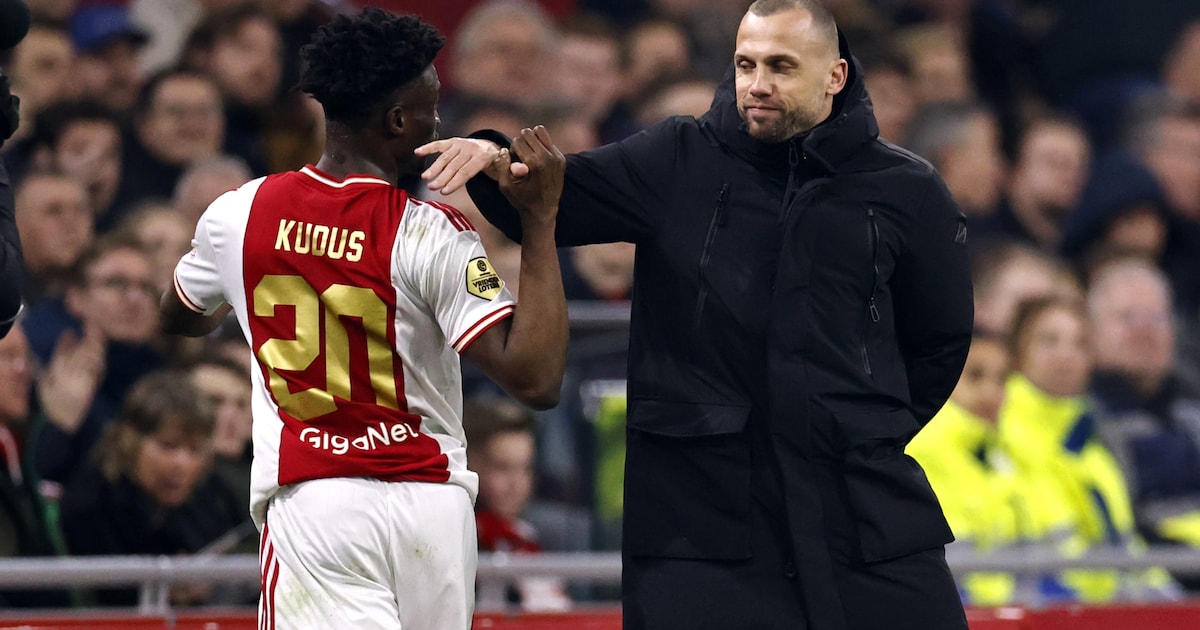 John Heitinga zag twijfel bij Ajax in eerste helft tegen RKC, Steven ...