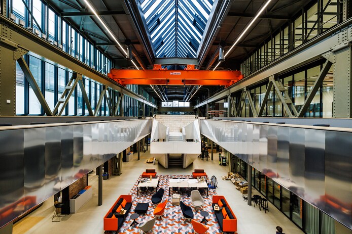 Tilburgse Spoorzone heeft er een blikvanger bij: Mindlabs, het ‘zusje van de LocHal’ | Tilburg ...