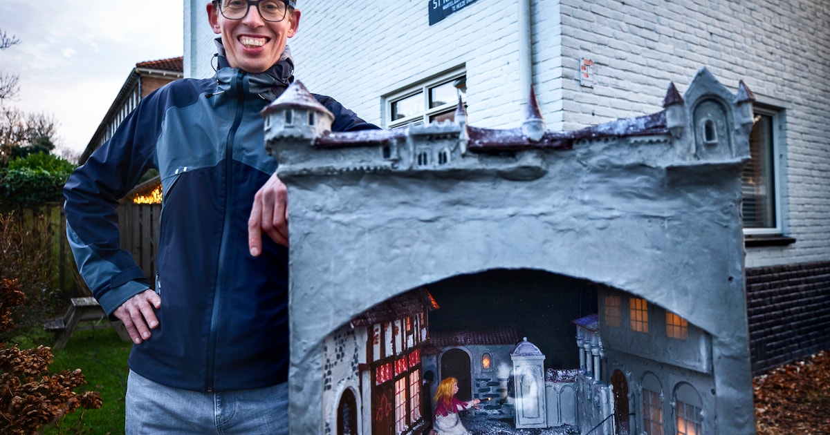 Hans (45) bouwt aan keukentafel miniversie van Eftelingsprookje, buurt ...