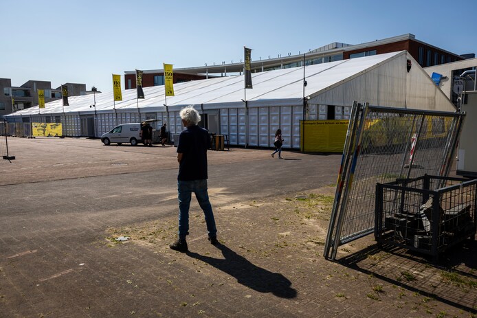 In Goor gaat het niet alleen om bier: Schoolfeest draait al 150 jaar om saamhorigheid | Hof van ...
