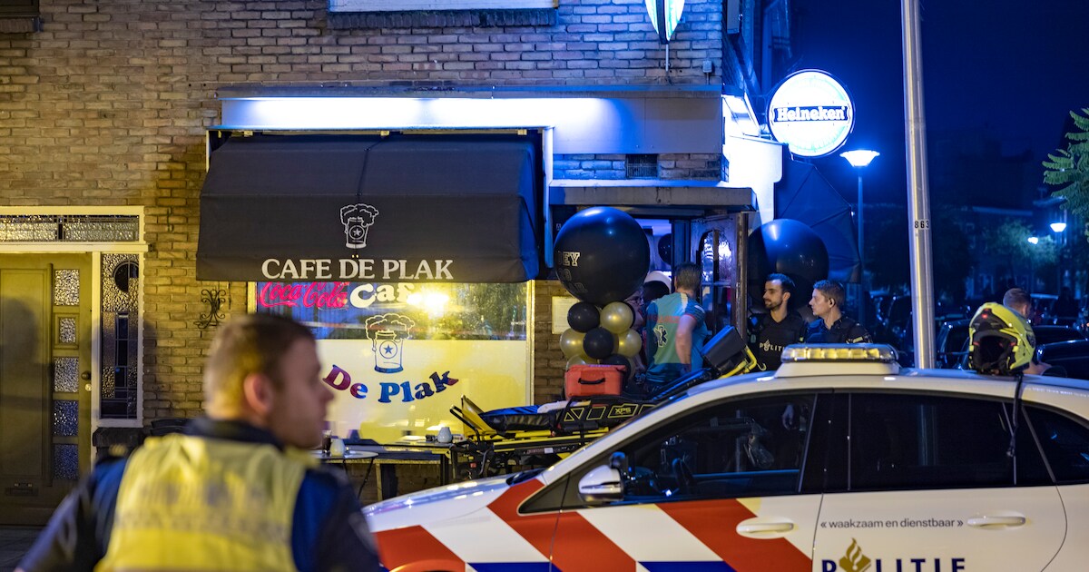 Utrechter (40) hoort 18 jaar cel eisen voor dodelijke schietpartij in vol café: ‘Wilde familie ...