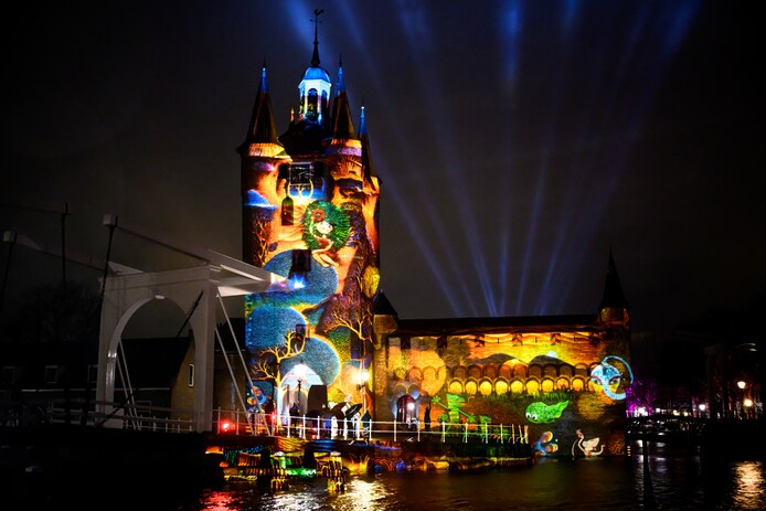 Zeelicht ziet het levenslicht in de stromende regen | Schouwen-Duiveland | AD.nl