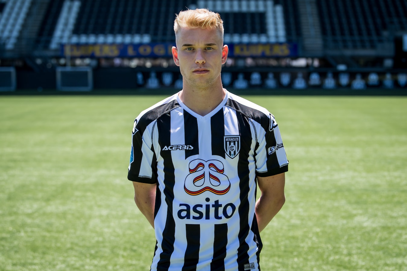 Recordtransfer voor Heracles: Jizz Hornkamp voor miljoenen naar AZ ...