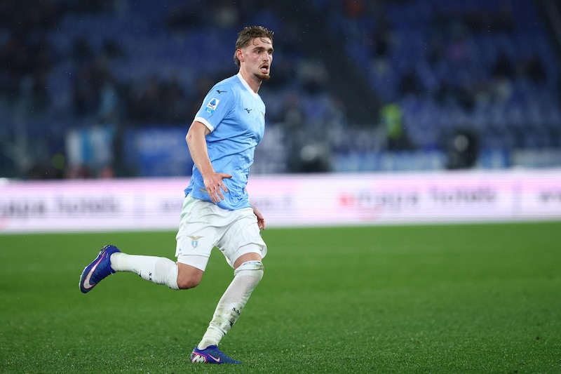 Kenneth Taylor in eerste thuiswedstrijd hard onderuit met Lazio, Van ...