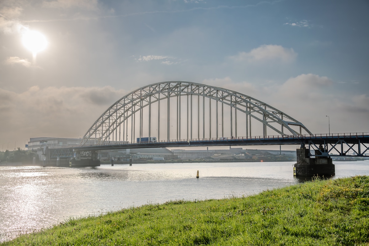 Weekendafsluitingen tijdens renovatie Brug over de Noord in ...