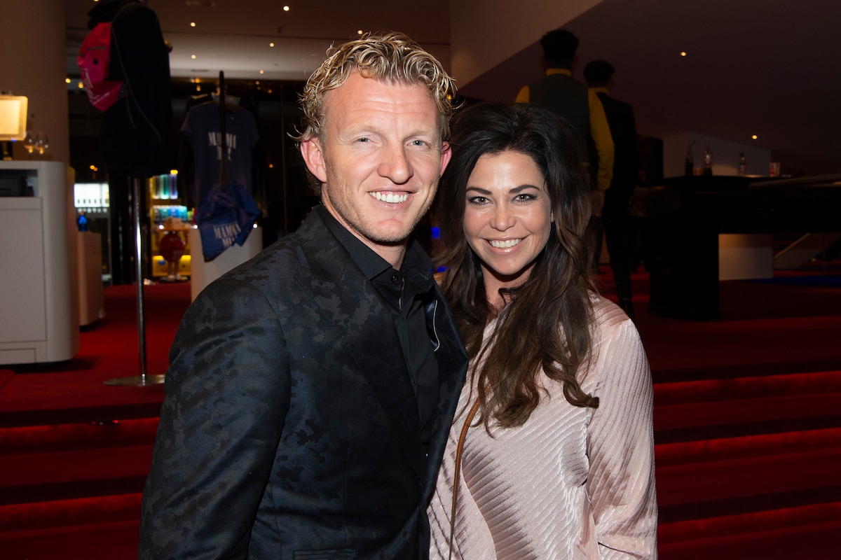 Ex-vrouw Dirk Kuyt sleept hem enkele dagen nadat hij in huwelijksbootje ...