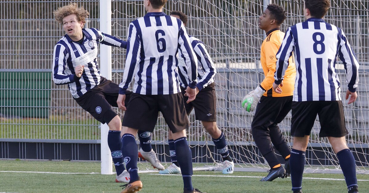 Voor interim-coach Ton Rekelhof wacht een lastige klus: ‘Ik probeer het ...