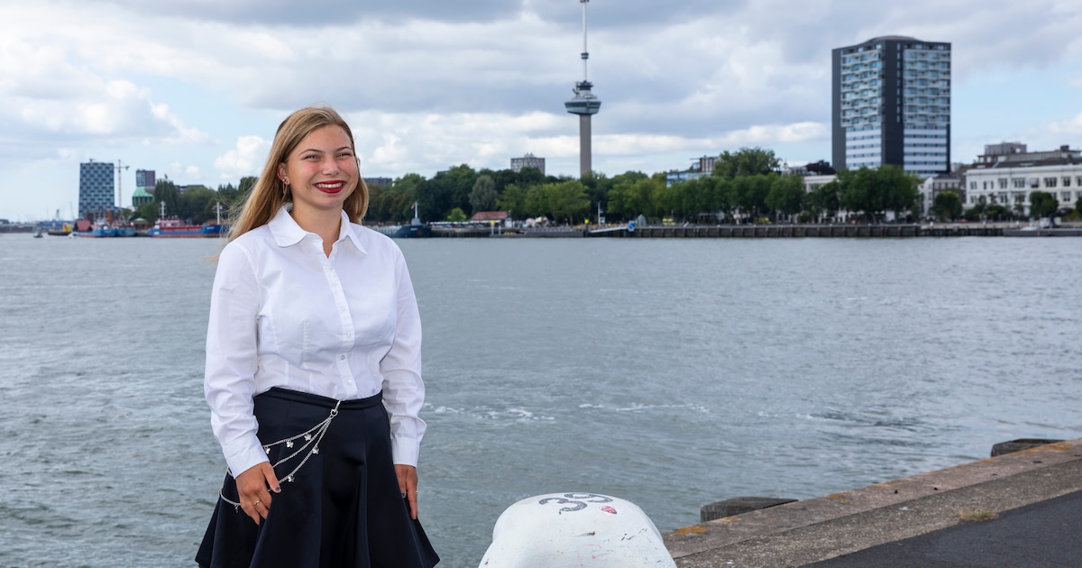 Carlijn (17) zit bij de reddingsbrigade: ‘Later wil ik lifeguard in ...