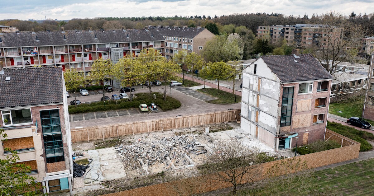 Wat gaat er gebeuren met gehavende explosieflat in Bilthoven? Jaar na ...
