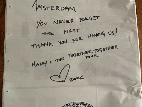 Harry Styles bedankt Amsterdam op de achterkant van Het Parool: ‘Thank ...