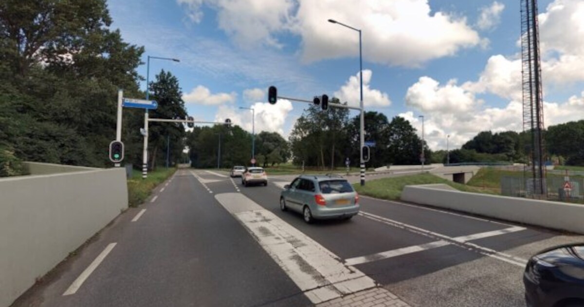 Verkeerslichten uitgeschakeld vanwege vernieuwing op kruising van Aziëweg in Zoetermeer ...