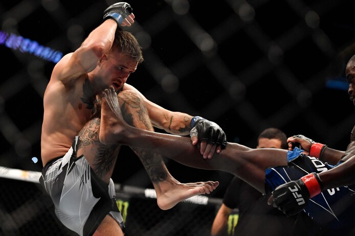 Jarno Errens verliest bij UFC-debuut in Parijs, Ciryl Gane wint ...
