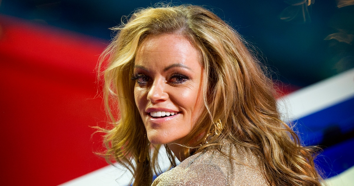 Inge de Bruijn uit de kleren in Adam zkt. Eva | Show | AD.nl