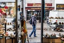 Van populier tot mode-item: eeuwenoude klomp duikt ineens op bij Prada ...