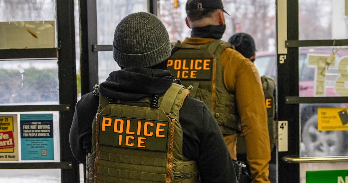 Opgestapte ICE-advocaat getuigt over gaten in opleiding tot ICE-agent ...