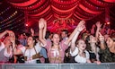 Lederhosen, bratwurst en lange biertafels op Goffertwei: Oktoberfest ...