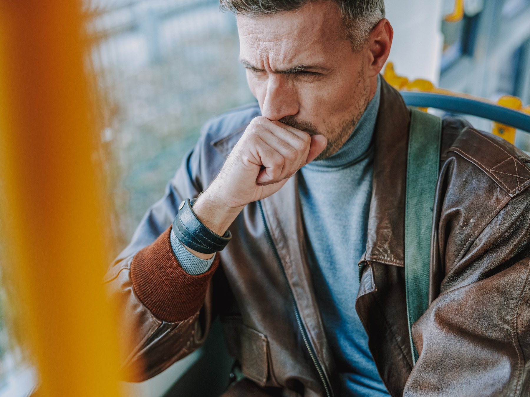 Zo ongezond is snus: ‘Het vergroot de kans op mond- en keelkanker ...