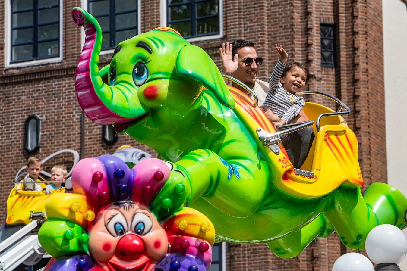 Grote glimlach zoals bij Elai (2) verdringt kleine prijsstijgingen op ...
