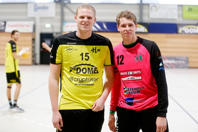 Justin wint voor de derde keer handbalstrijd van broer Stephan: ‘Het ...