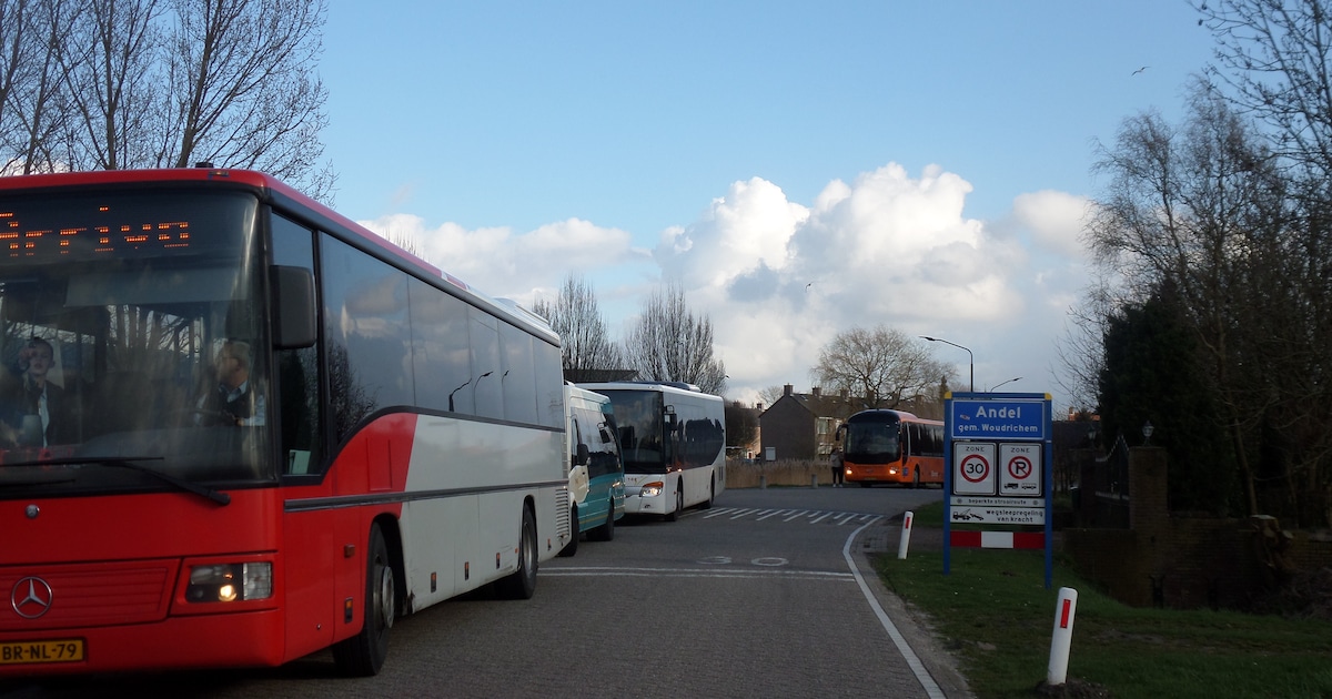Busstrook moet verkeerssituatie bij school in Andel verbeteren | Regio ...