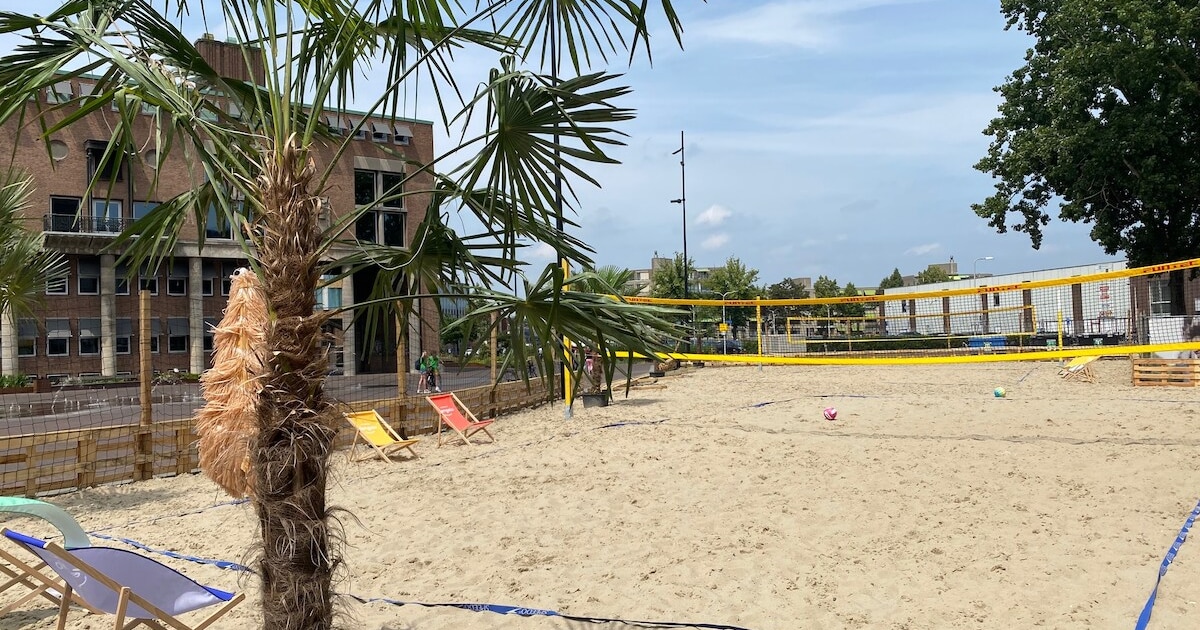 Beachvolleybal keert terug in hartje Hengelo | Regio | AD.nl