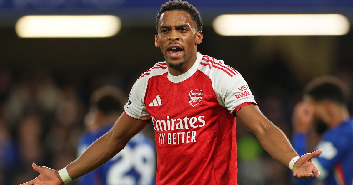 Arsenal speelt gelijk tegen tien man Chelsea, Timber mist grote kans in ...