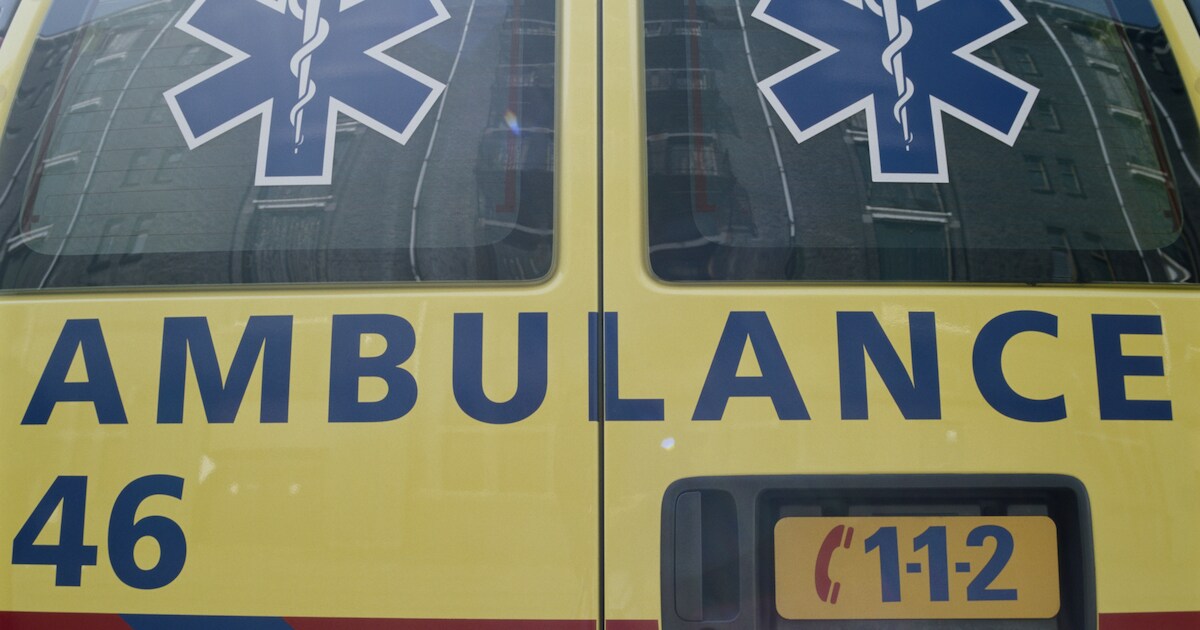 Motorrijder ernstig gewond bij ongeluk op N247 | Regio | AD.nl