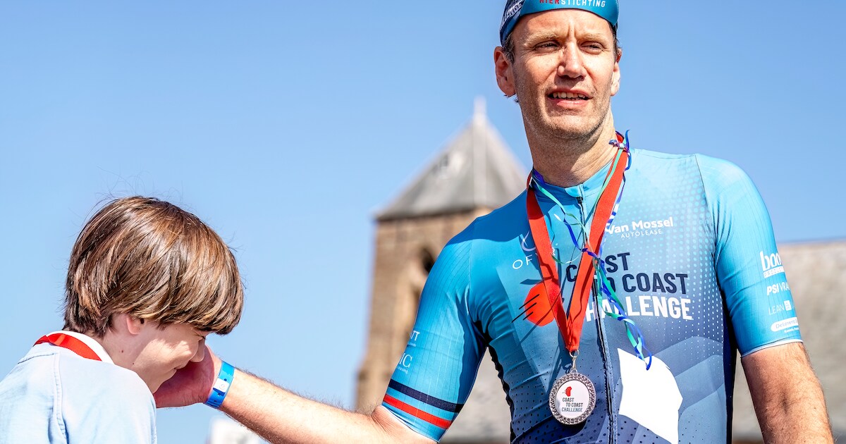 Dries stond nier af aan zijn zoon en fietste 500 kilometer op één dag ...
