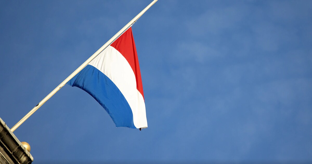 Dodenherdenking in Duivendrecht en Ouderkerk aan de Amstel | Ouder-Amstel | AD.nl