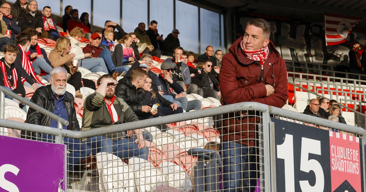 Anton bundelde 101 bijzondere feiten over Sparta in een boek: ‘Bok de ...