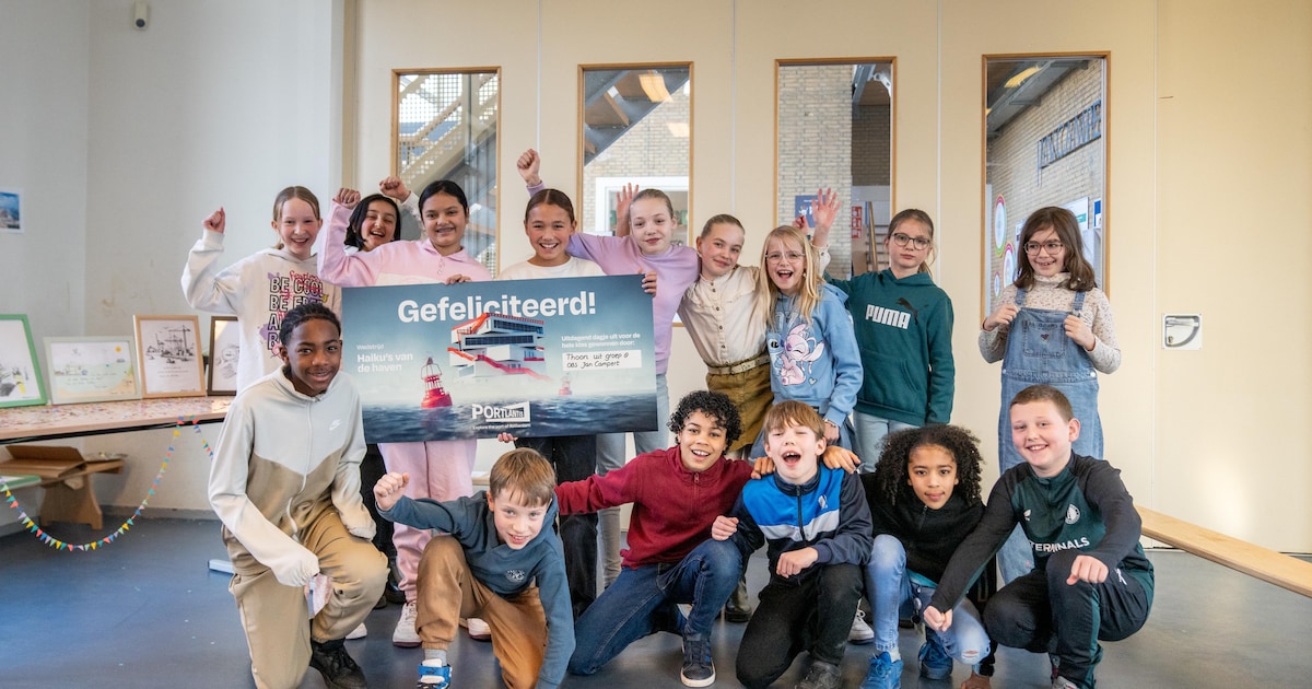 Thoon uit groep 8 in Spijkenisse wint schrijfwedstrijd met haiku over de haven: ‘Knap werk ...