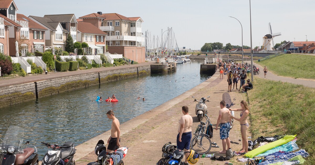 Boef (15) begint actie tegen zwemverbod Wemeldinge; ‘Kom zondag ...