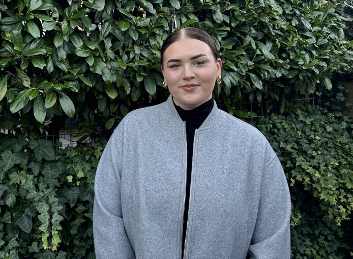 Emma (22) geniet van eigen beautysalon: ‘Ouders hebben mij altijd ...