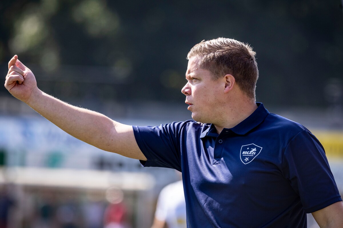 Zelf voetballen? De nieuwe HSC’21-trainer maakte op jonge leeftijd een ...