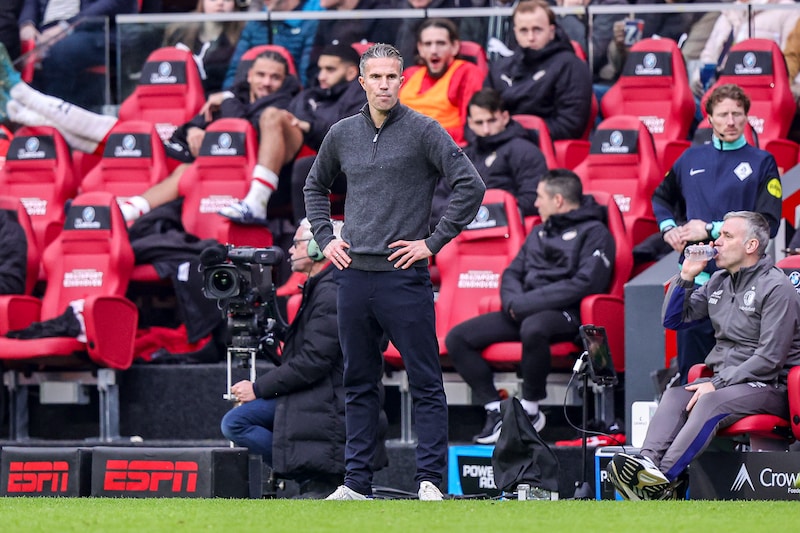 Robin van Persie kijkt in spiegel na afgang Feyenoord: ‘Voel me ...